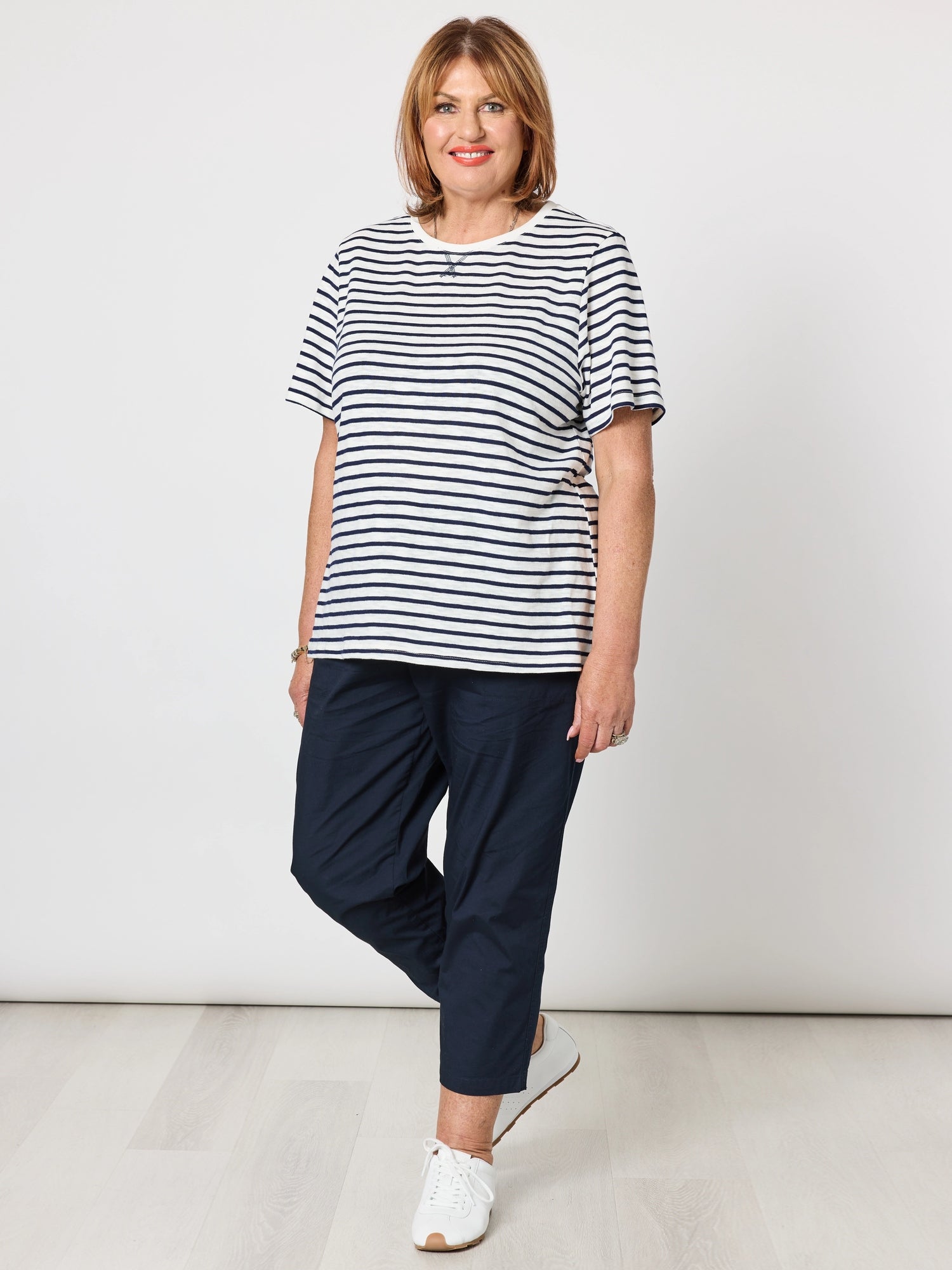 Santorini Cotton Capri Pant - Navy – RC & Co