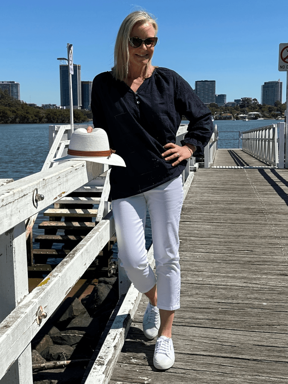 Charlie Cotton Twill Stretch Capri Pant - White – RC & Co